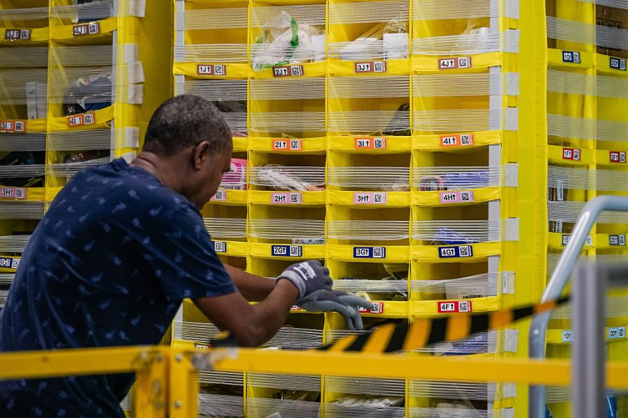 Amazon hopes robots can replace 600K future hires: Report