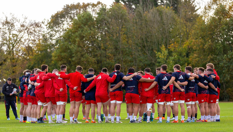 Hodnett and Kilgallen fit to start as Munster change seven for Connacht ...