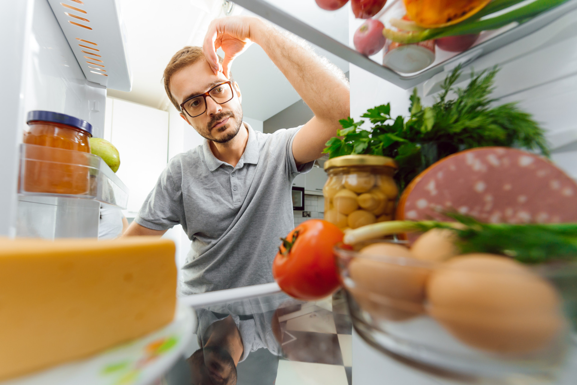Why are American meals so unhealthy?