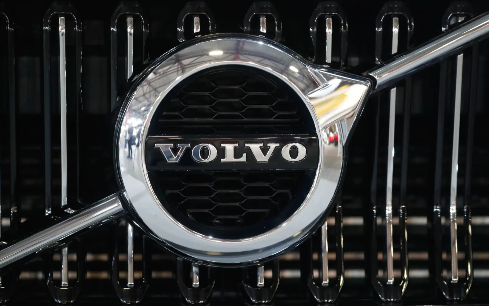 Volvo Cars wins US approval to import vehicles with 'connected car ...