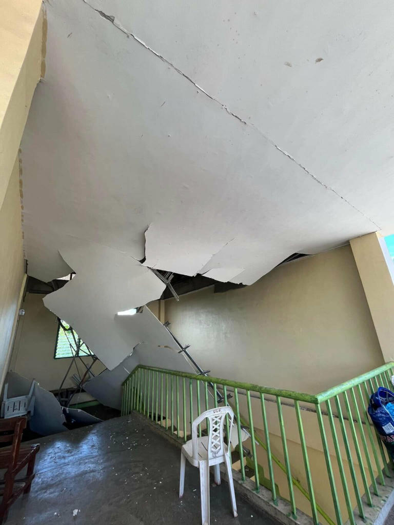 7 schools in Mandaue affected by quakes, 1 bldg. set for demolition