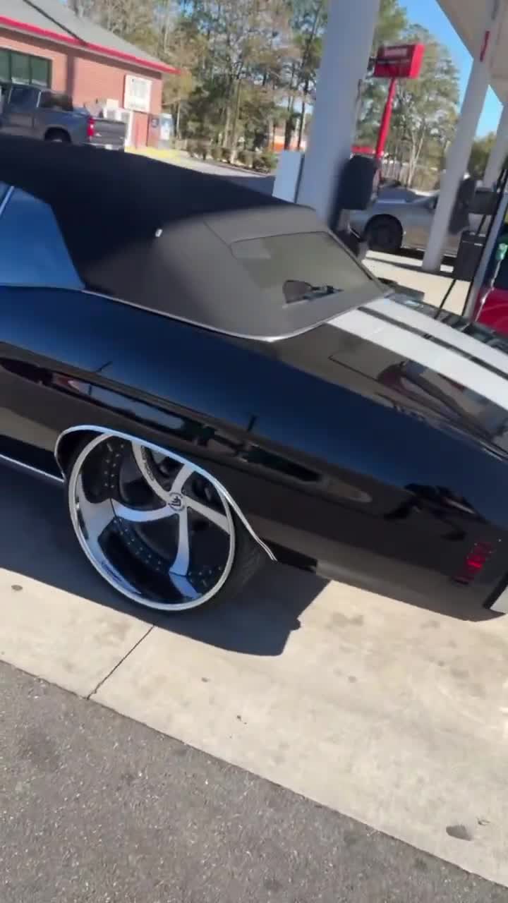 Black Chevy Chevelle SS vert on 24’s