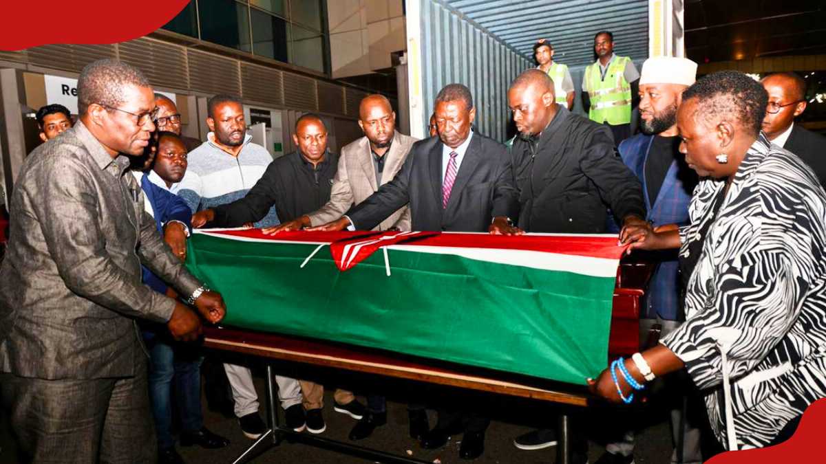 Kenyan delegation that retrieved Raila Odinga’s body from India didn’t ...