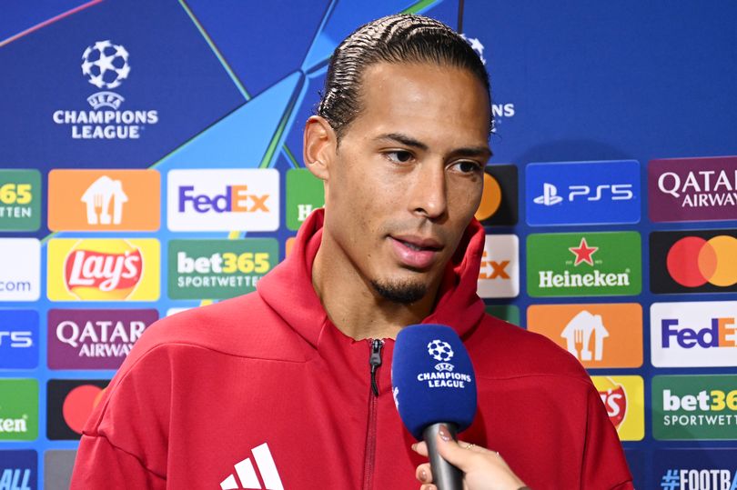 Virgil van Dijk lifts lid on unplanned Liverpool team meeting - 'On ...