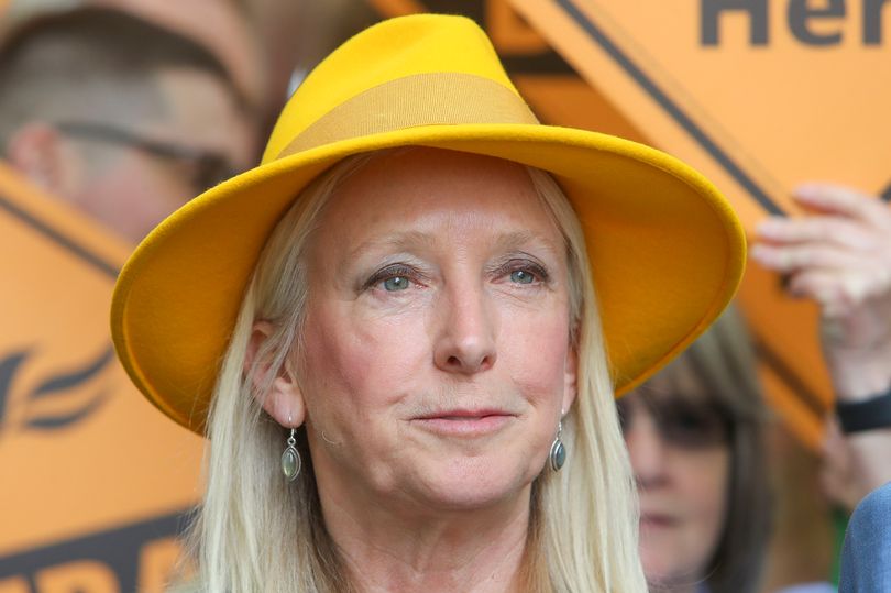 Concerns Cotswolds MP is 'cosying up' to the Government after advance ...