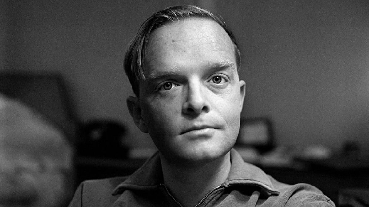 24 Famous Writers Who Used Bizarre Writing Rituals