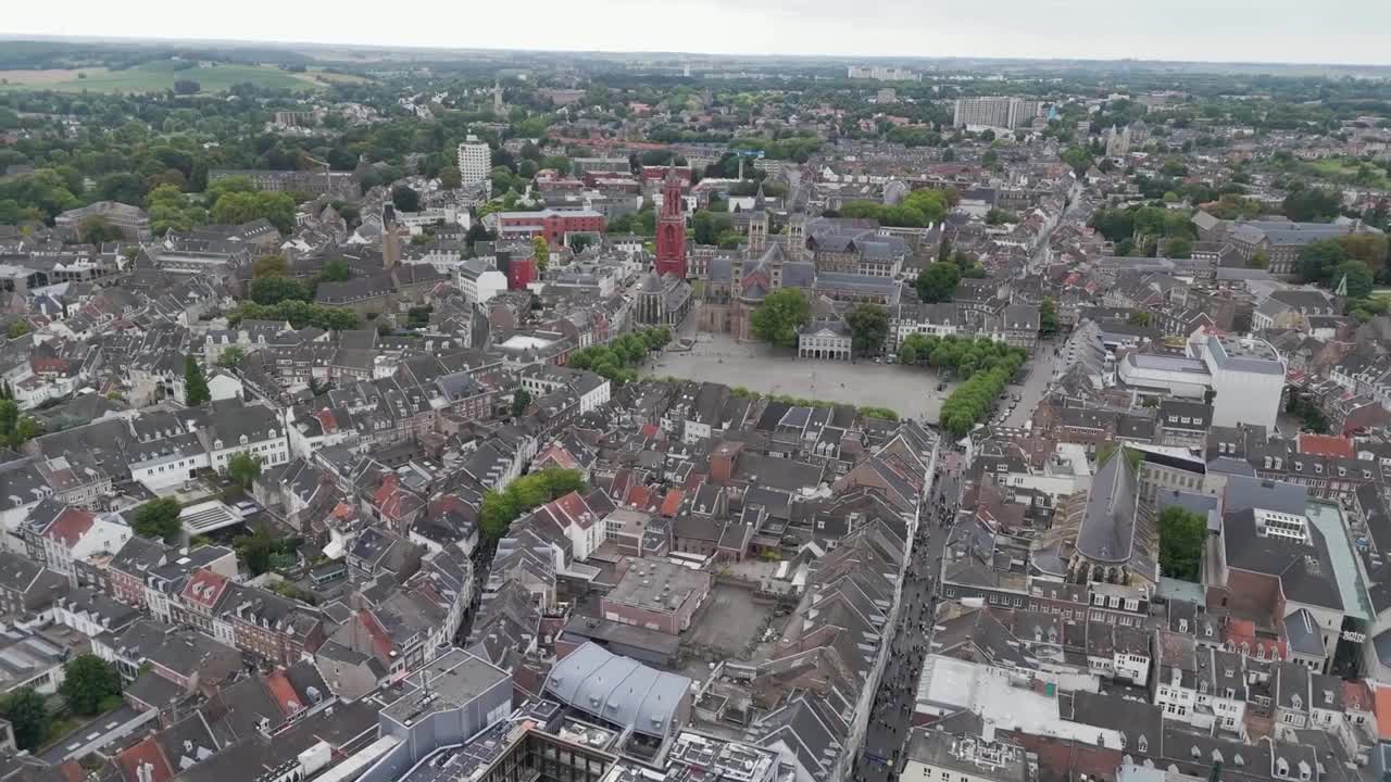 Drone Flight Over Maastricht: Dutch History From Above