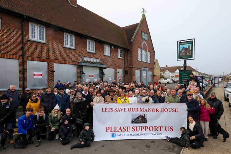'Proud' new owners of former Manor House pub set to welcome community