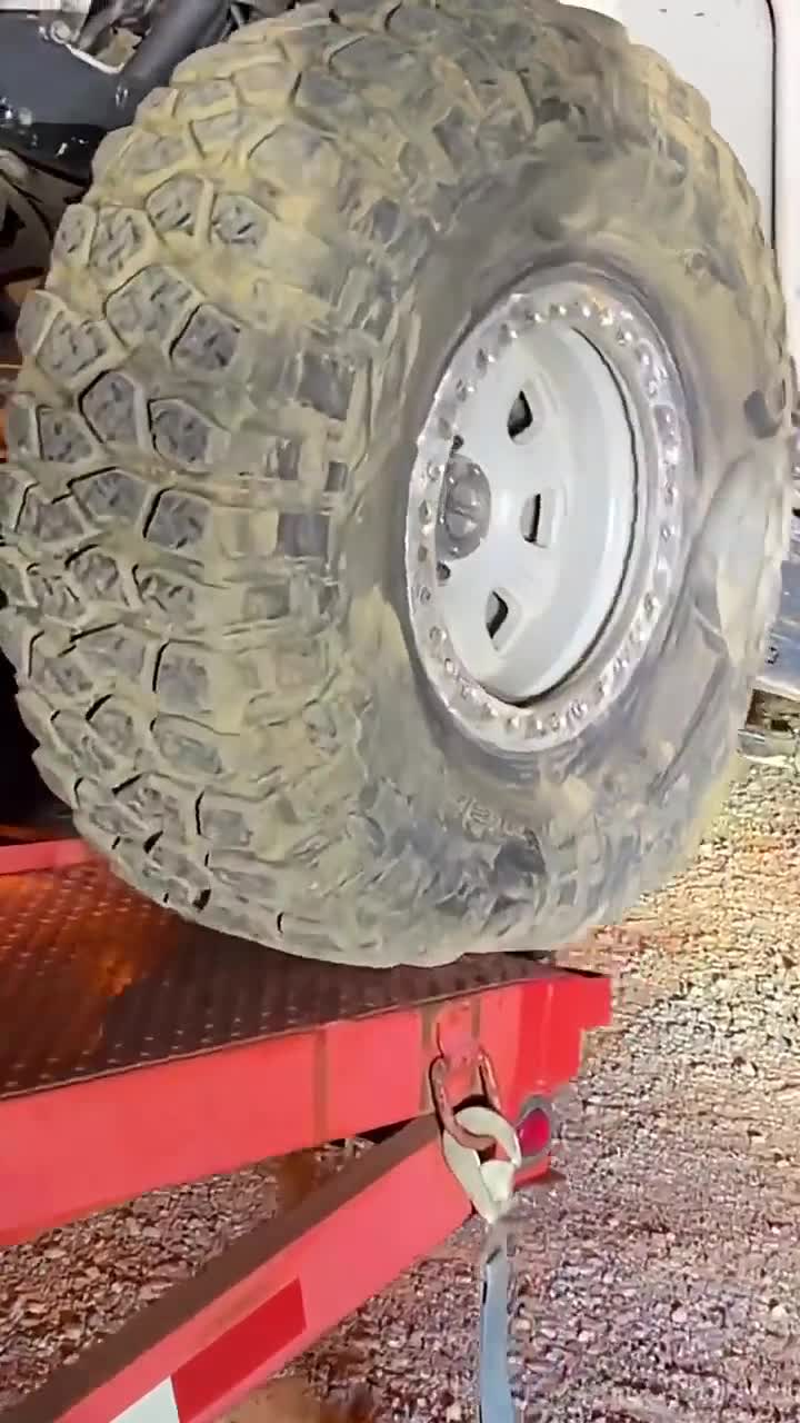 Watch me take on this wild Jeep dare!