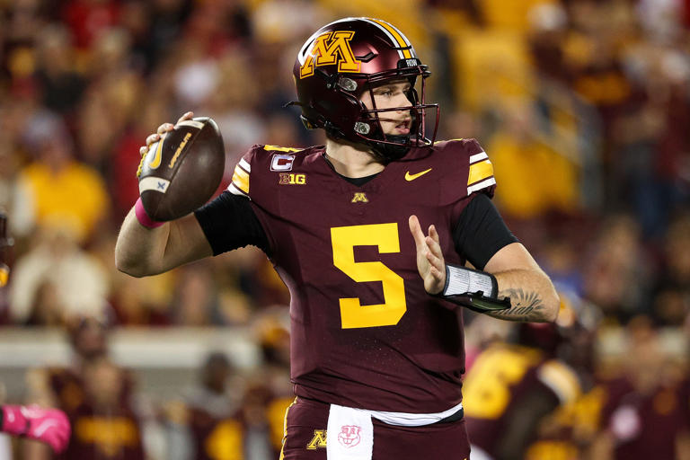 College Football News predicts Iowa Hawkeyes vs. Minnesota in Week 9 ...