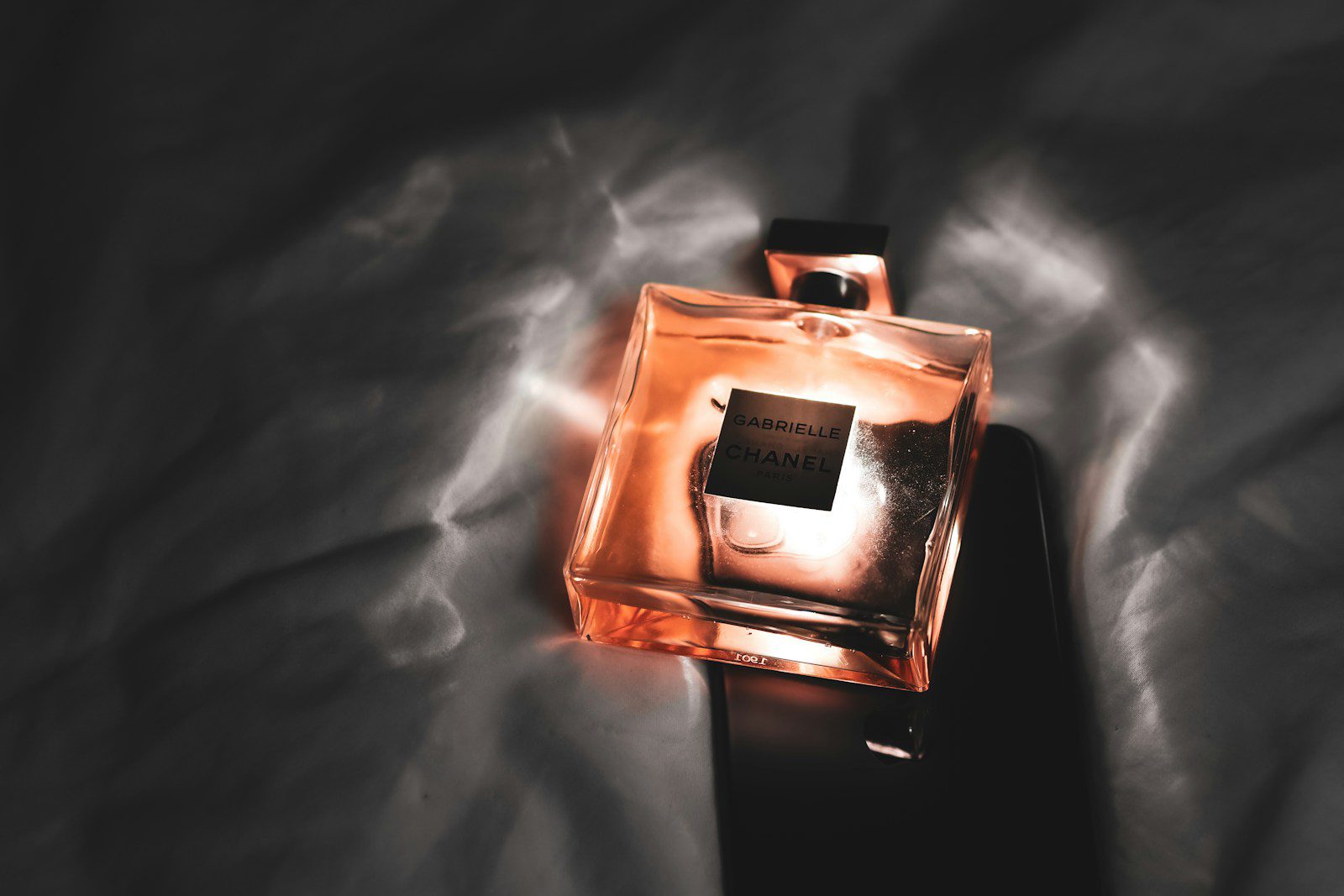 6 Vintage Perfume Bottles That Collectors Are Hunting For