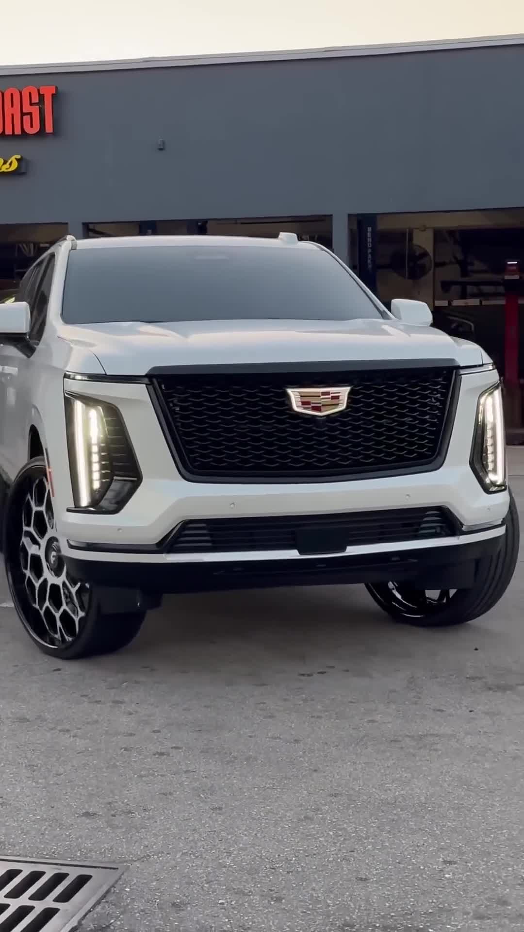 2025 Cadillac Escalade on 30’s Forgiato Wheels