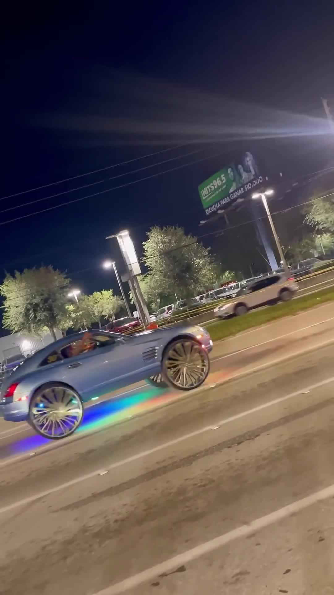 Chrysler Crossfire on 30’s