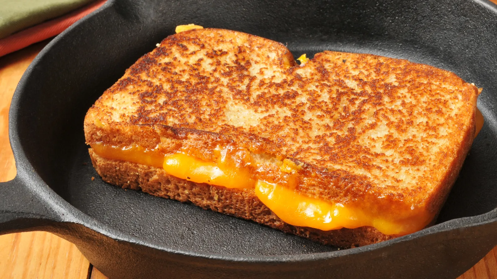 Ree Drummond’s grilled cheese trick makes the sandwich in seconds