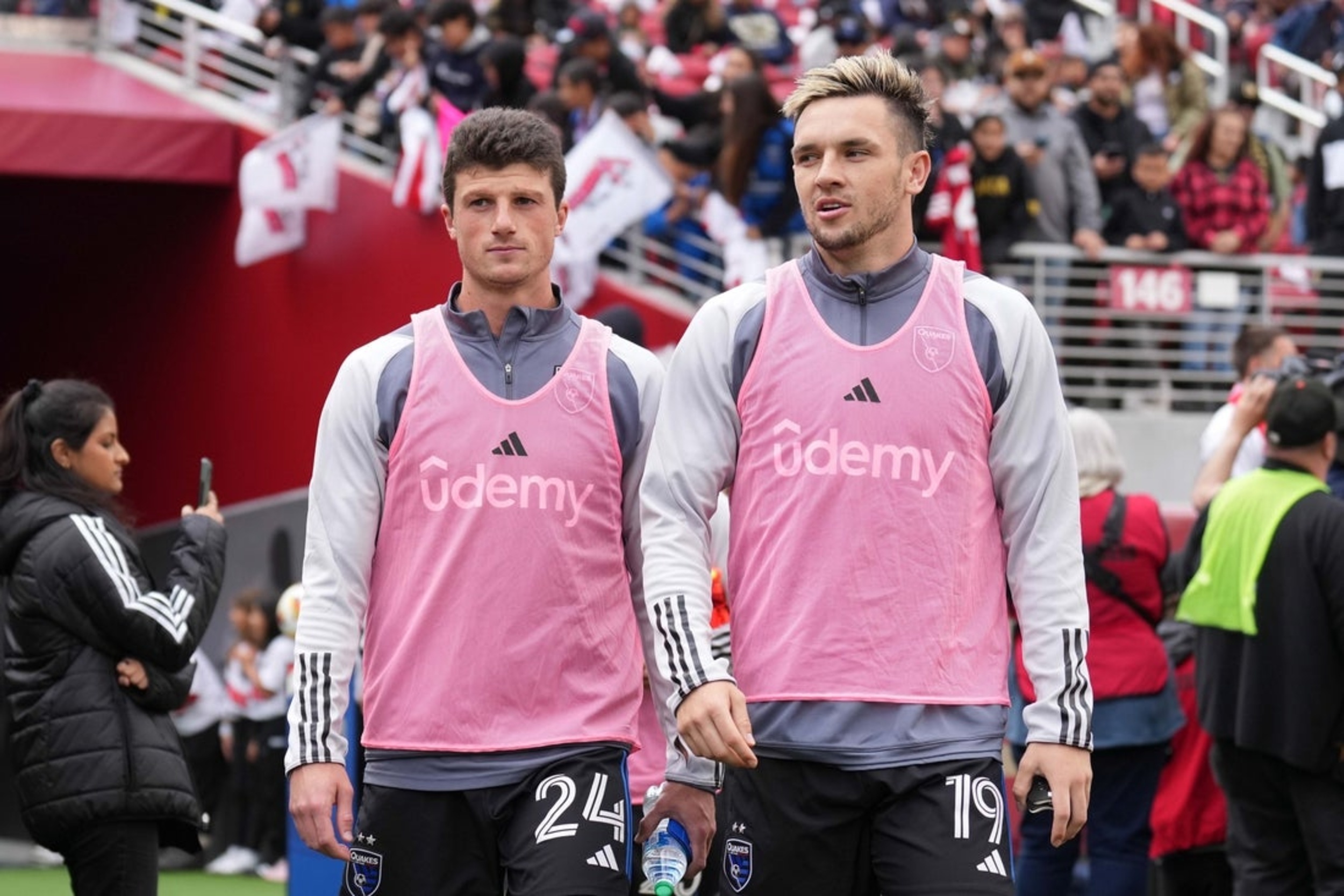 Quakes sign F Preston Judd, D Daniel Munie to new deals