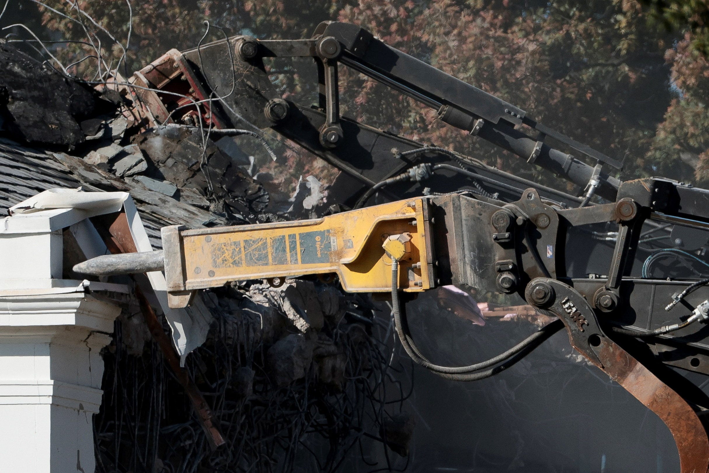 See photos of continued White House demolition of the East Wing