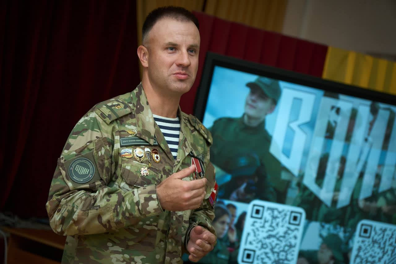 Russian officers train Ukrainian children for war – investigation