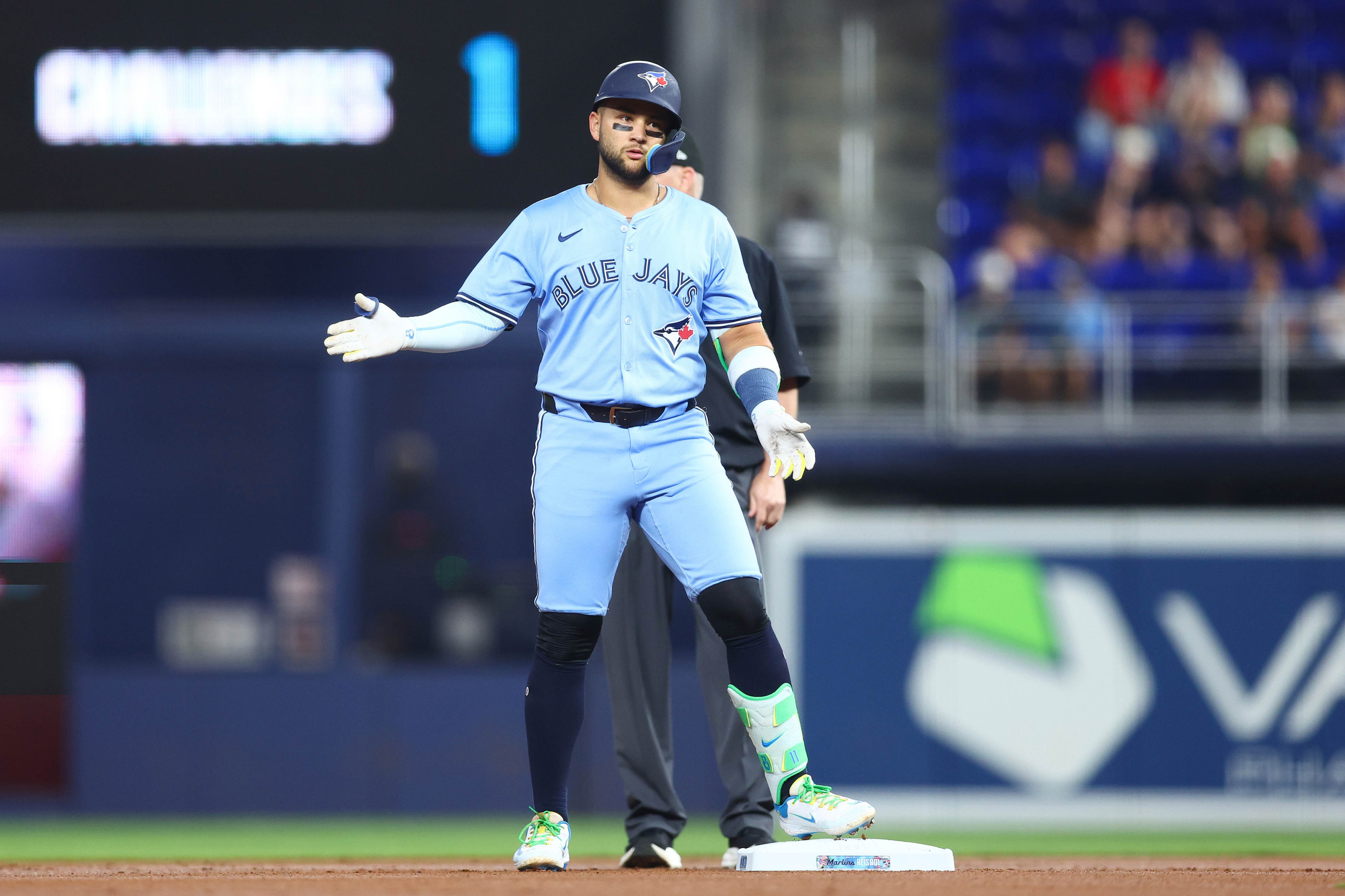 Bo Bichette seen trying new position to return to Blue Jays