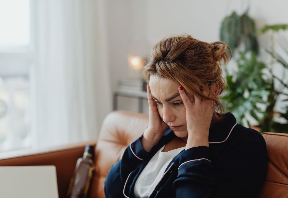 19 Red Flags People Often Ignore In Relationships