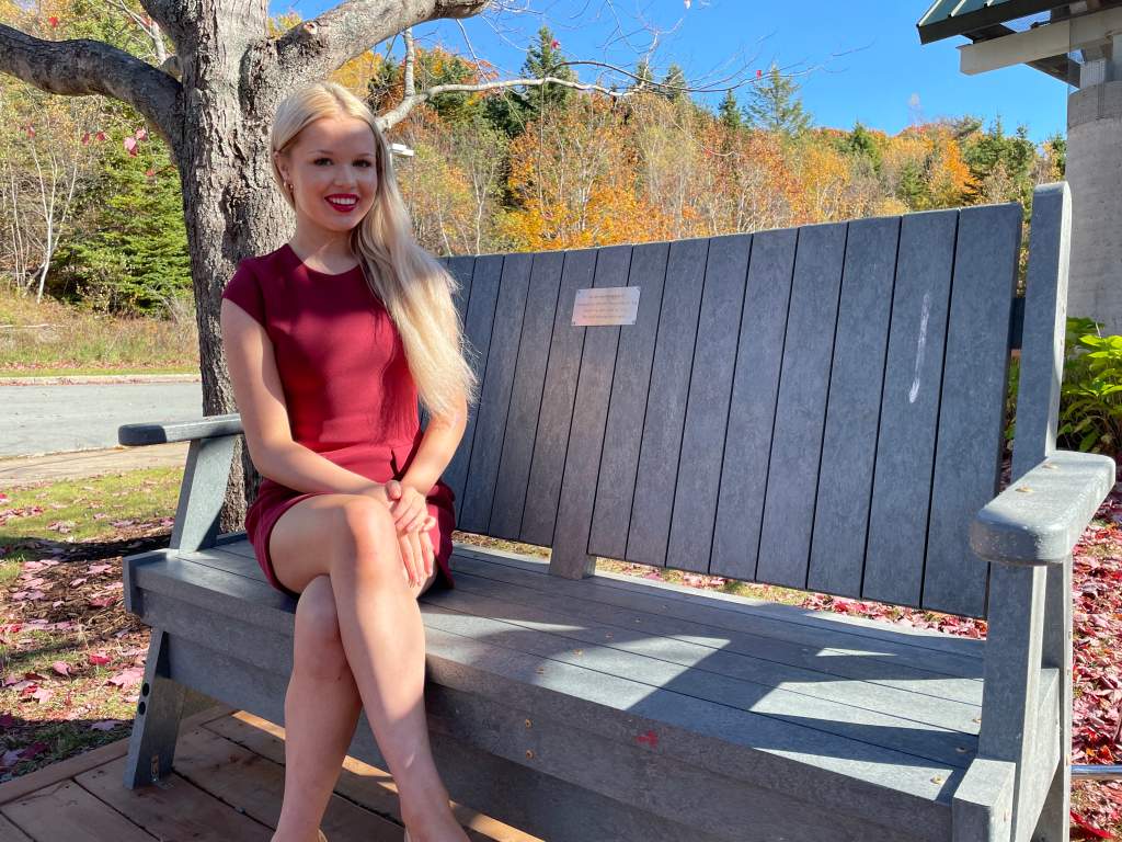 Nova Scotia car crash survivor inspires other teens, walks Paris ...
