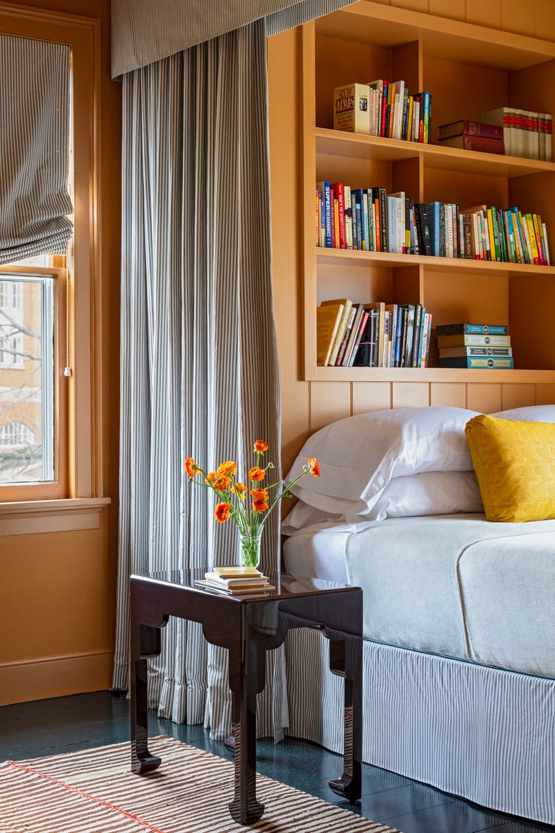 How to Decorate a Guest Bedroom Like a Luxury Hotel Room