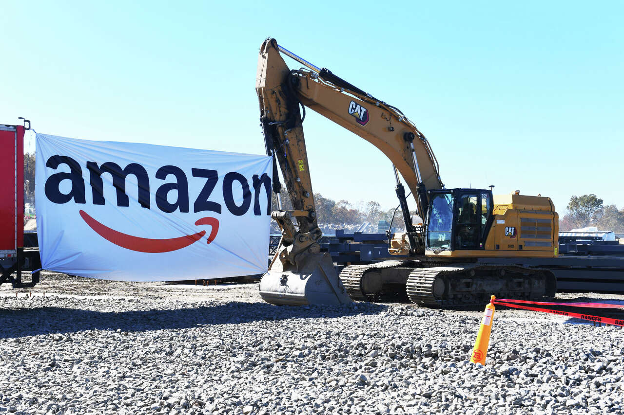 Amazon fulfillment center on Waterbury-Naugatuck line promises 1,000 jobs