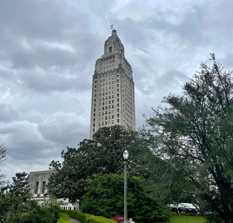 Louisiana's largest auto insurers lower rates as new laws take effect