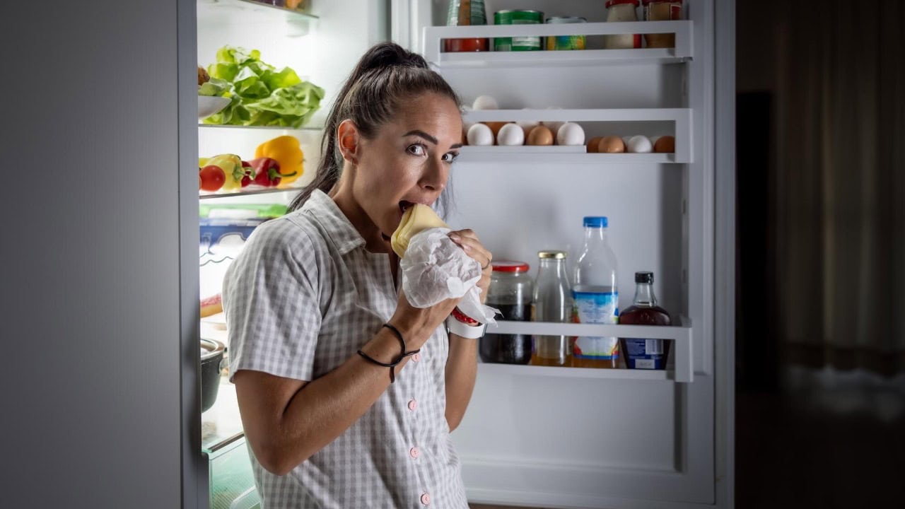 What to Eat at Night for Better Sleep (and Fewer Cravings)