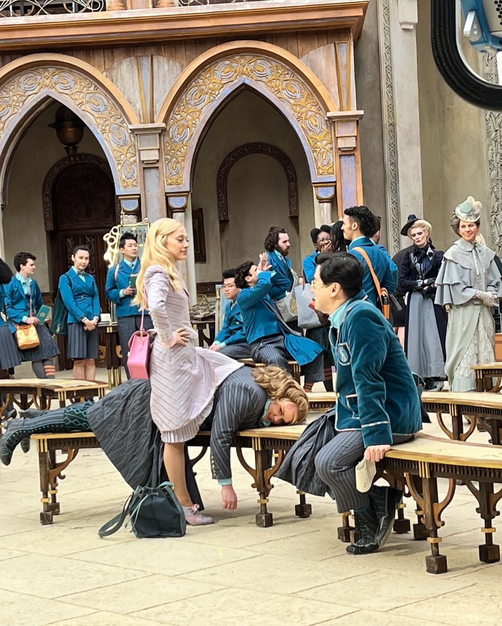 ‘Wicked’ director compares set to kindergarten — and reveals unique way ...