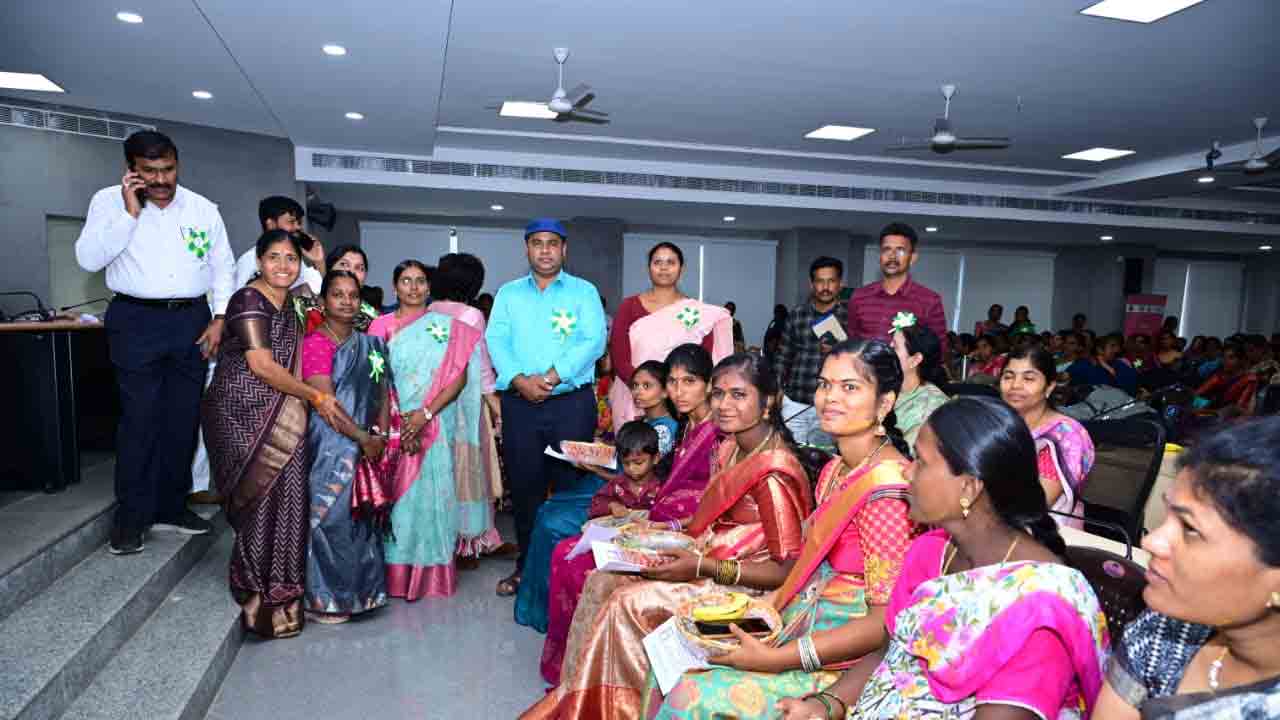 Collector Rahul Raj | రక్తహీనత, పోషణా లోపం లేని మెదక్ జిల్లాగా ...