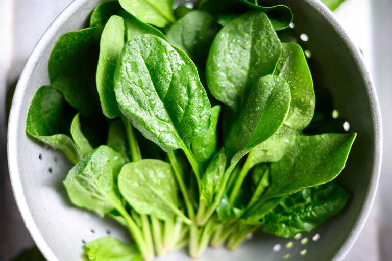 What Happens to Your Iron Levels When You Eat Spinach Regularly