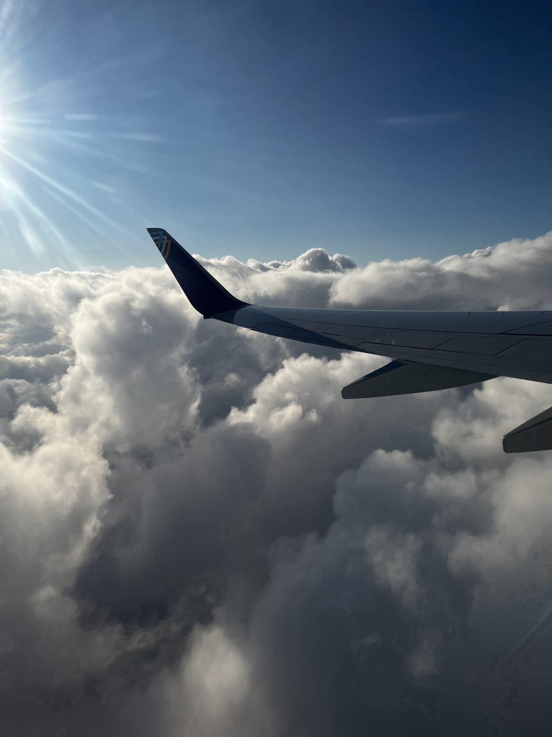 Best Time to Book Holiday Flights Why 2025 Searches Are Soaring