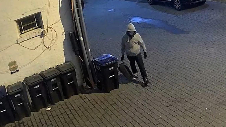 FBI releases new video of suspect who placed bombs outside DNC, RNC ...