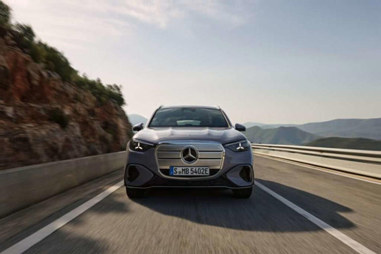 Mercedes-Benz 2025: 2,2 milioni di veicoli venduti, record storico ...