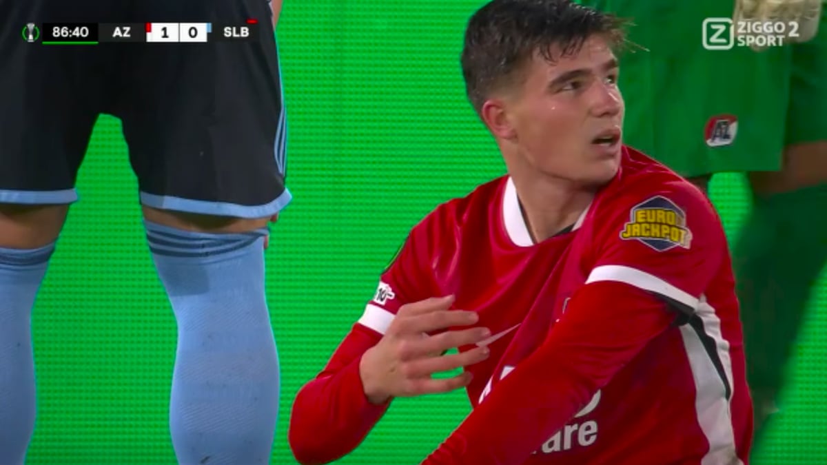 Wouter Goes weer in opspraak: Sandro Cruz krijgt rood na duel met AZ'er
