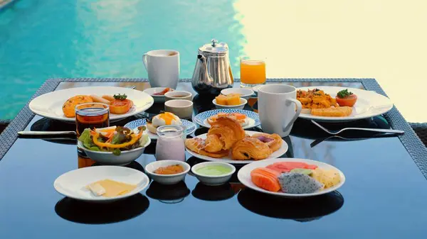 Why you Should Skip the Hotel Breakfast Buffet