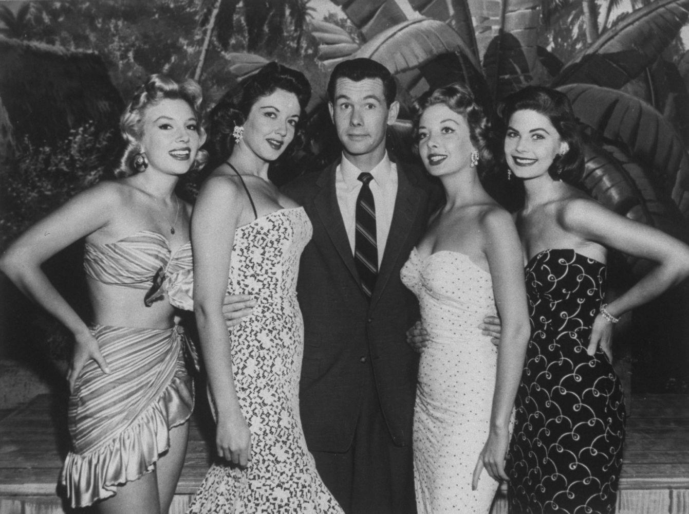 Happy 100th Birthday, Johnny! Photos & Moments From Johnny Carson's ...