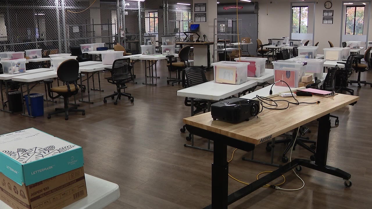 Everett Police patrols ballot boxes to maintain election integrity