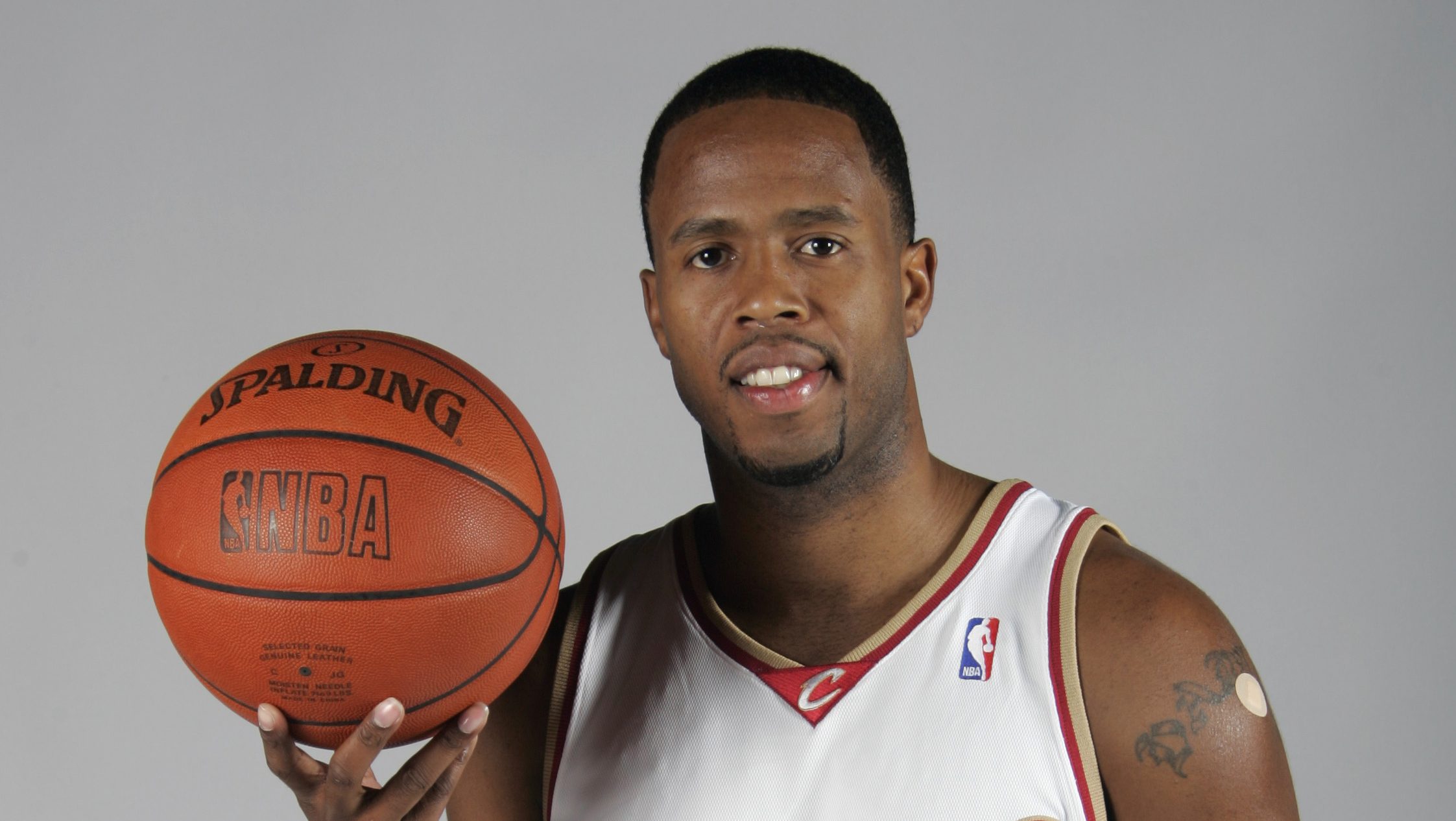 Escándalo de apuestas en la NBA: Damon Jones habría filtrado ...