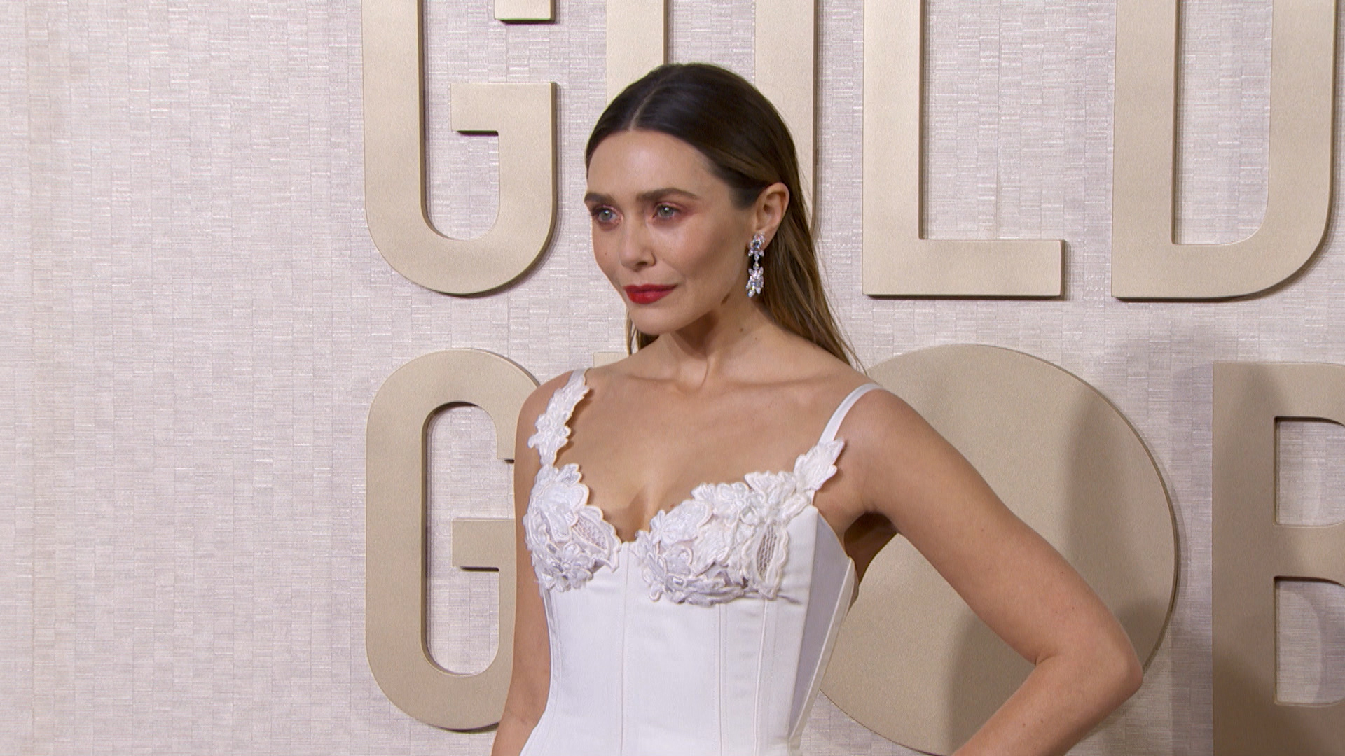 Elizabeth Olsen sólo viste vintage o ropa usada de la marca de sus hermanas