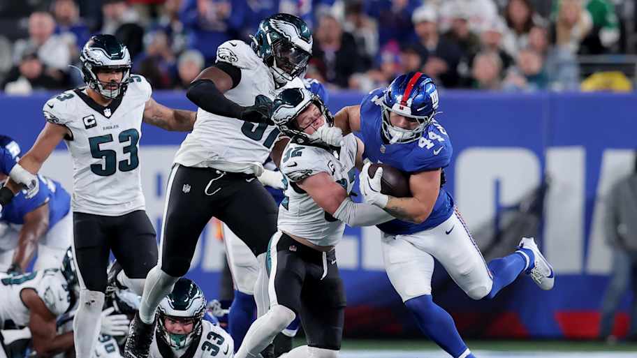 Eagles' Defensive Captain: 'Chill Out And Have Fun'