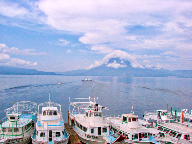 This Hidden Gem Lake—Dubbed the 'Lake Como of Central America'—Is a ...