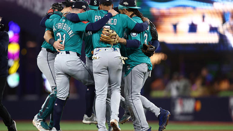 Seattle Mariners, 3 players named finalists for Silver Slugger awards