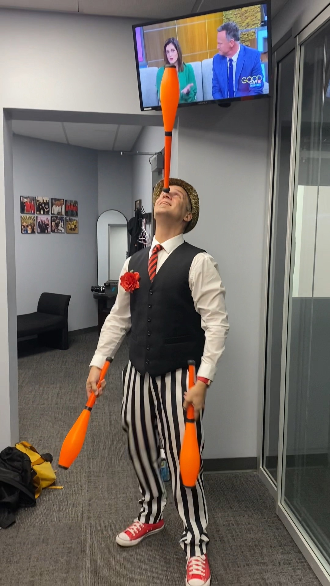 Professional ‘chuggler’ brings act to Good Day