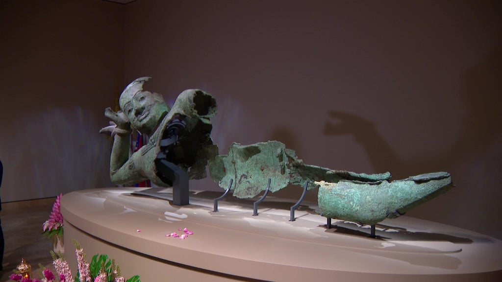 "Royal Bronzes" exhibition brings Cambodia's treasures to Minneapolis