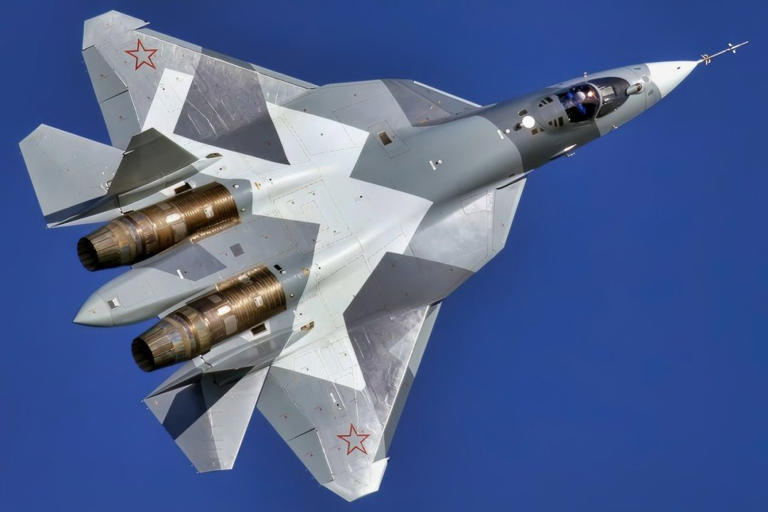 Russia’s Su-57 Felon Stealth Fighter Is a Giant ‘Compromise’ That Stings