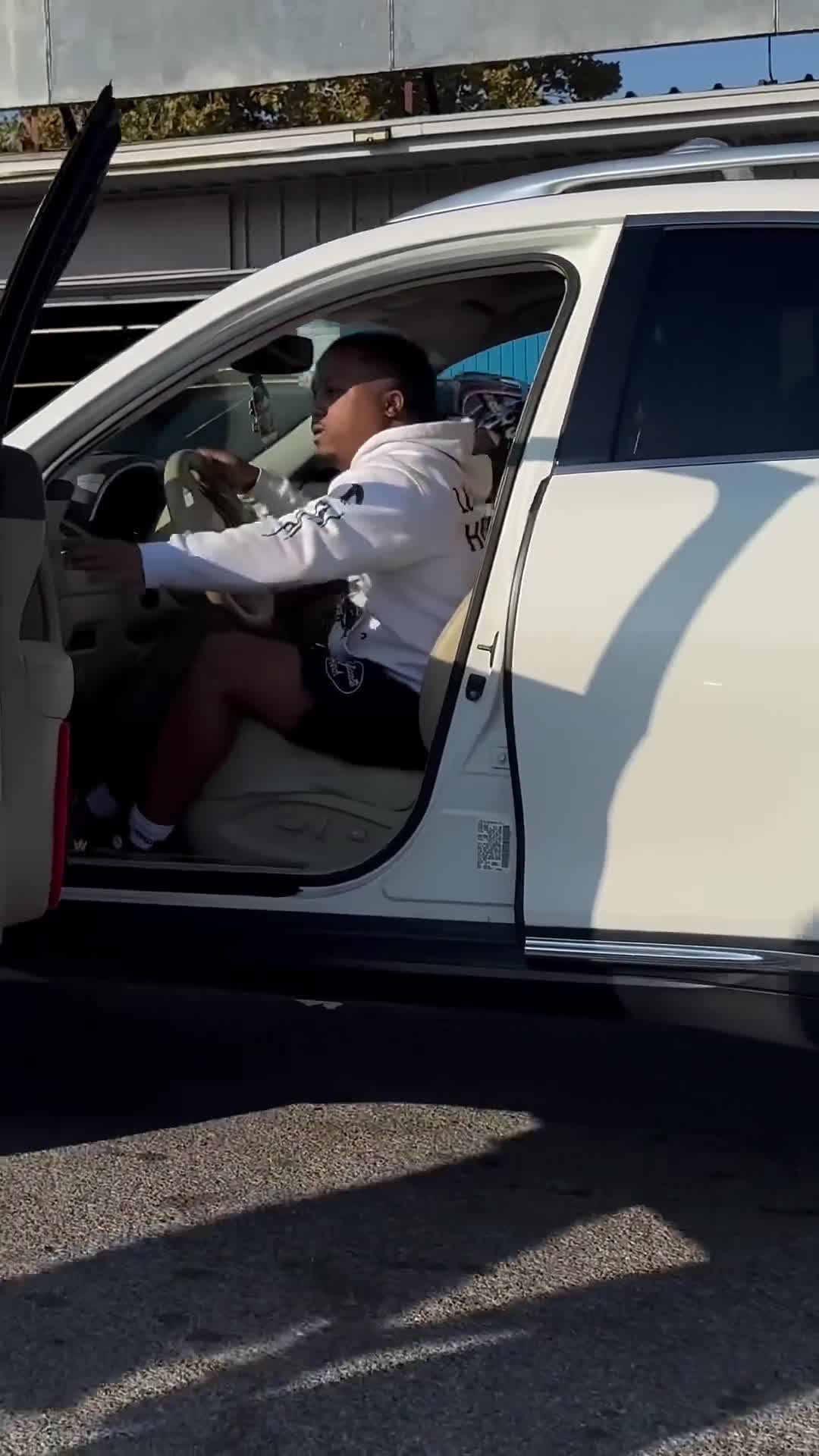 Memphis HITS Pullin up to the Car Hangout vibe