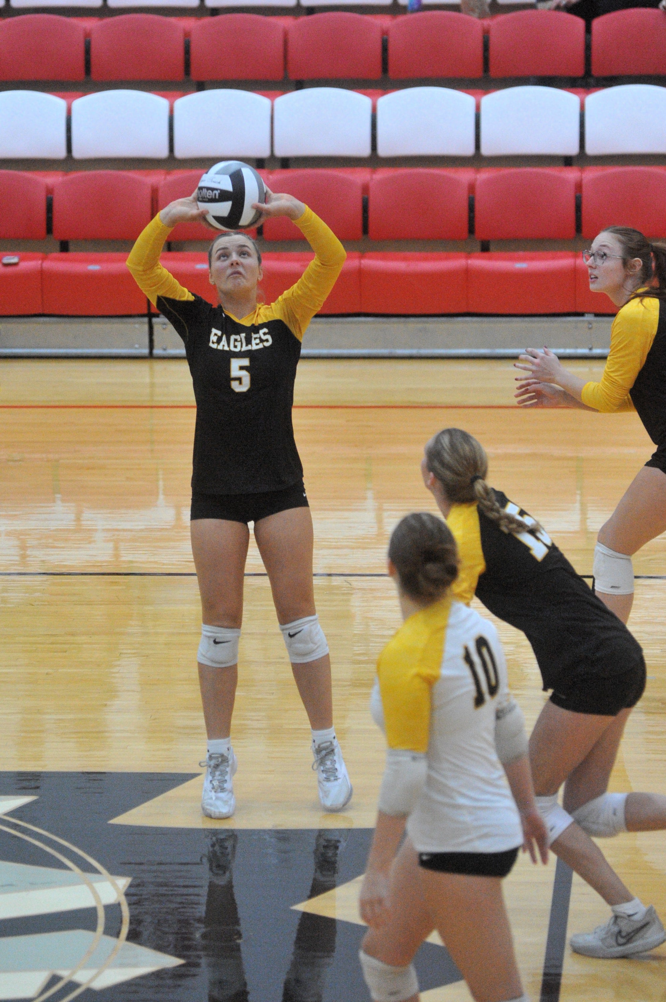 'Future is bright:' Colonel Crawford finishes district runner-up to D ...