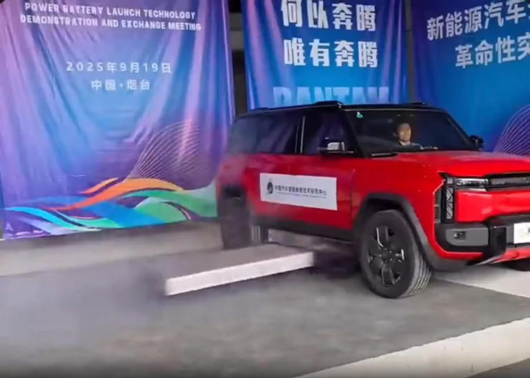 A Crash That Ejects the Battery—Could This ‘Flying Battery’ Tech Be the ...