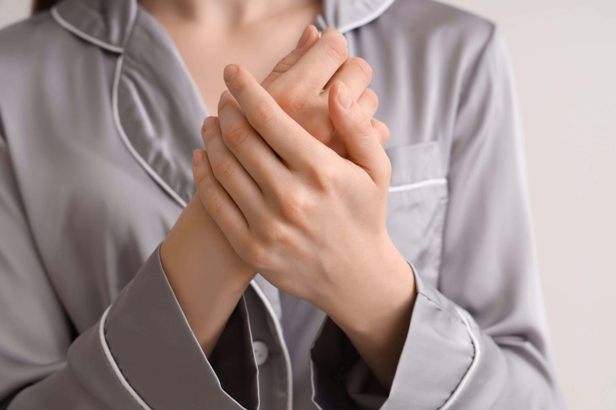 The secret to youthful hands